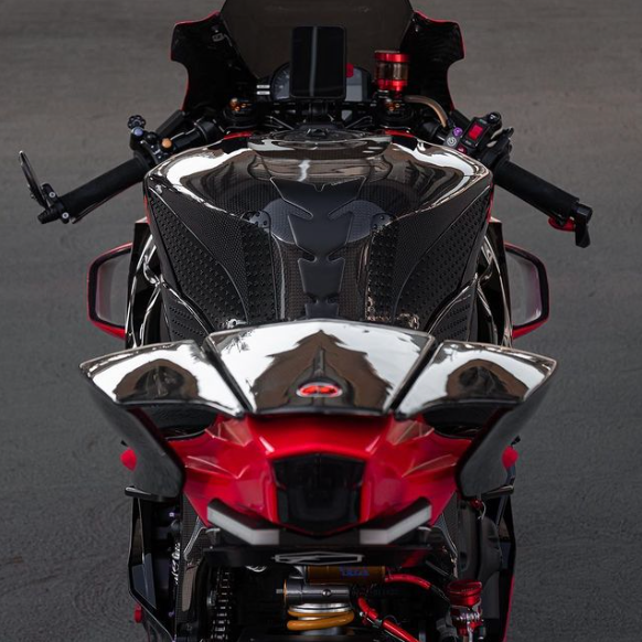 Stompgrip Motorcycle Tank Grips & Snowboard Stomp Pads